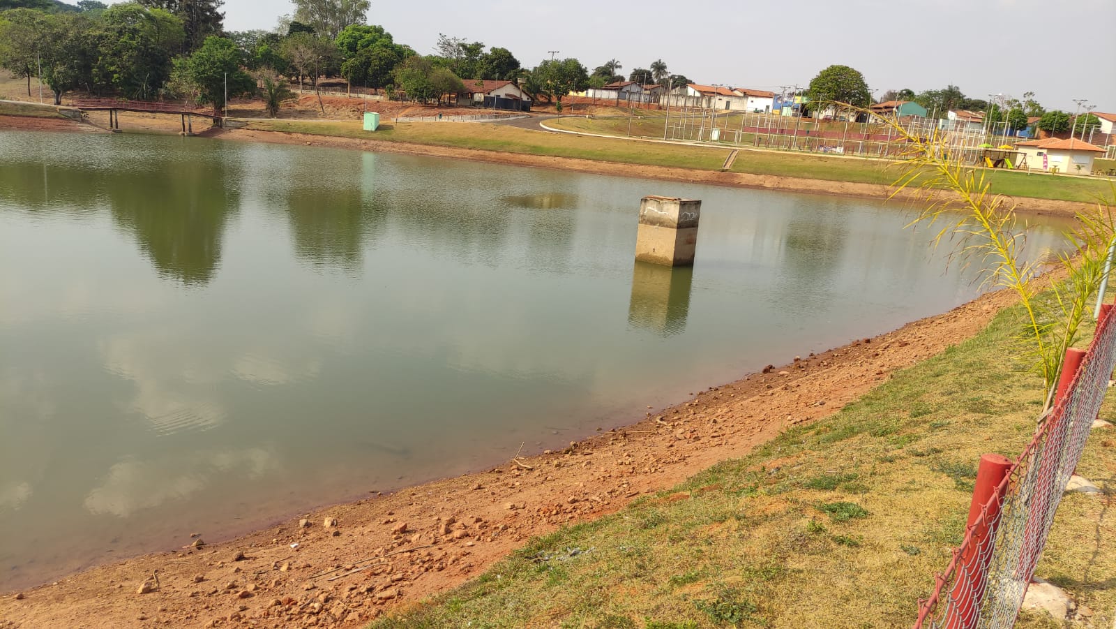 Prefeitura vai esvaziar lago do Parque Solar dos Buritis para ...